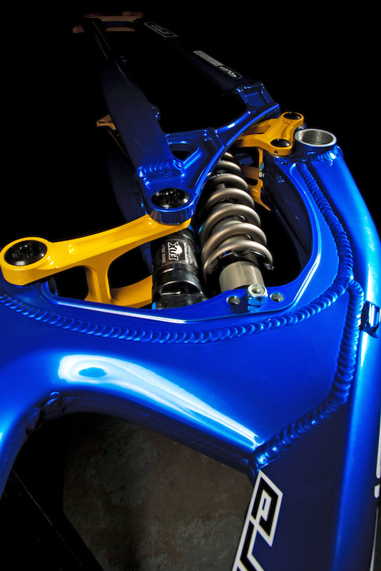 Intense Cycles USA announces its M9-FRO Downhill race bike - Pinkbike