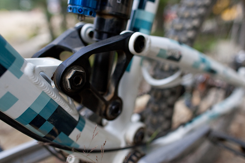 2011 Diamondback Scapegoat At Crankworx: A Closer Look - Pinkbike