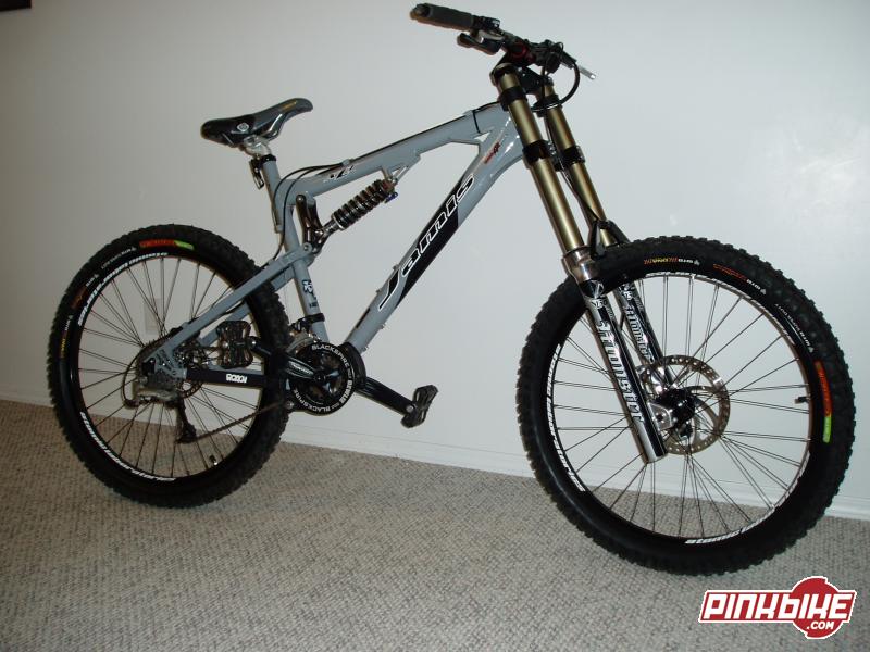 2003 Monster T , Atomlab rims with dh tires,tubes and Hays M For Sale