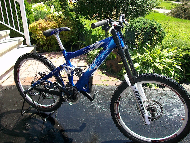 2008 ** GIANT GLORY MED MINT, W/MANITOU TRAVIS TI INTRINSIC ** For Sale