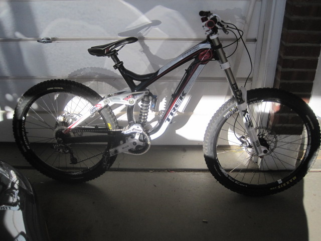 2010 Medium Trek Session 8 For Sale