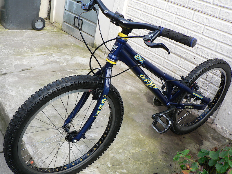 2010 ONZA ZOOT "24 For Sale