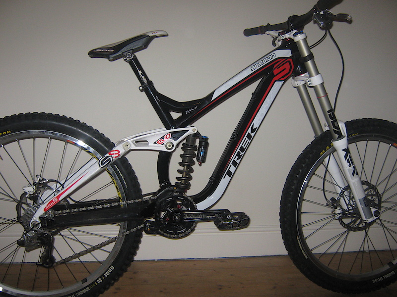 2010 Trek Session 8 high spec For Sale