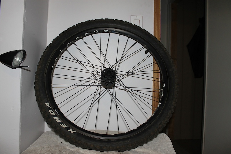 Syncros rim, axiom 20mm hub*Come Pick It Up* For Sale