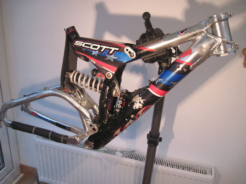 2010 Scott High Octane Downhill DH Frame and Shock For Sale