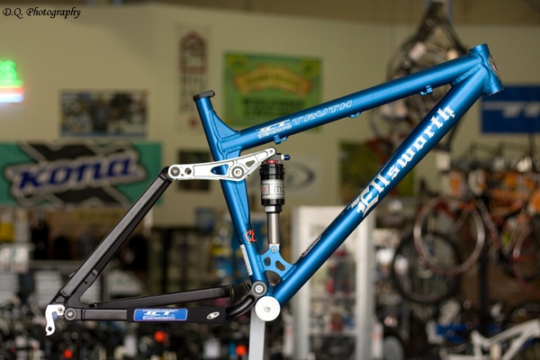2006 ELLSWORTH TRUTH FRAME $1820 SHIPPED TO YOU!! For Sale