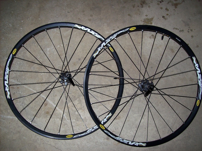 Mavic Crossmax Enduro Disc UST Wheels 26” – Like New For Sale