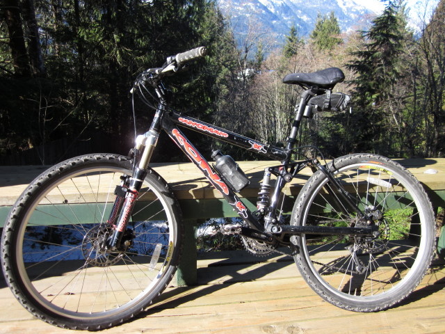 2003 16" Kona Manomano Cross Country Mountain Bike. For Sale