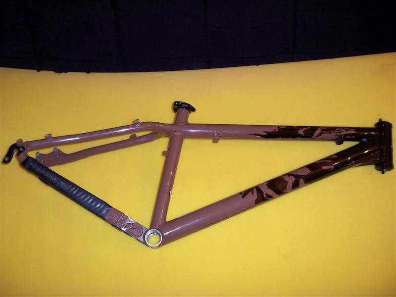 Giant STP 1 frame (long size) For Sale