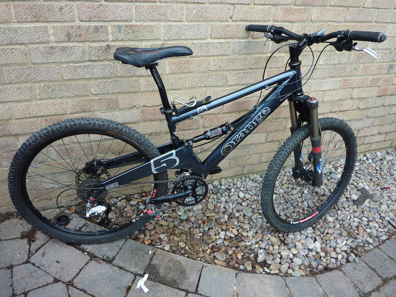2006 orange five /2007 black 16 inch frame (sml) For Sale