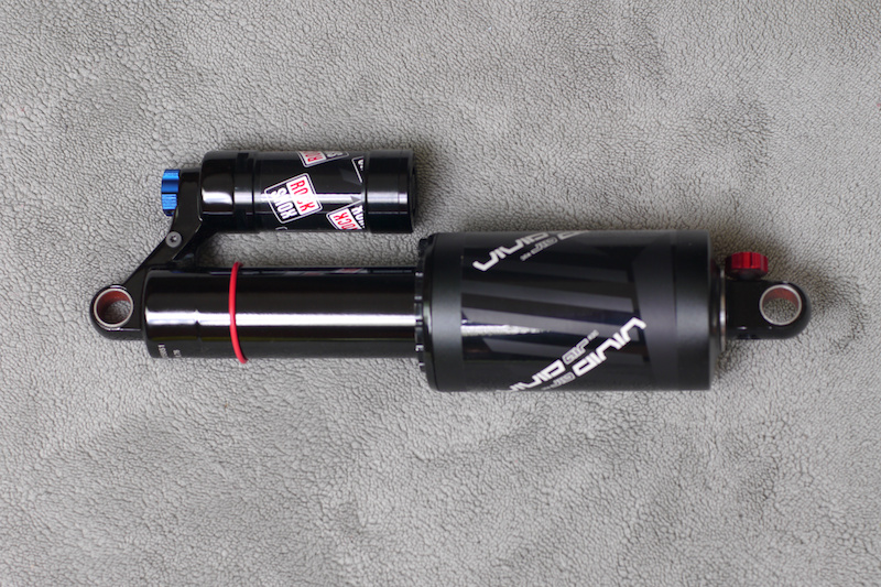 Rock Shox Vivid Air R2C 9.5 x 3.0 rear shock For Sale