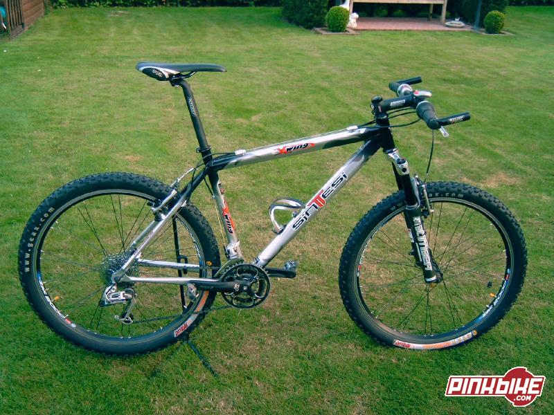 nieuwe bike at N/A in Ypres, Belgium - photo by sintesibrother - Pinkbike