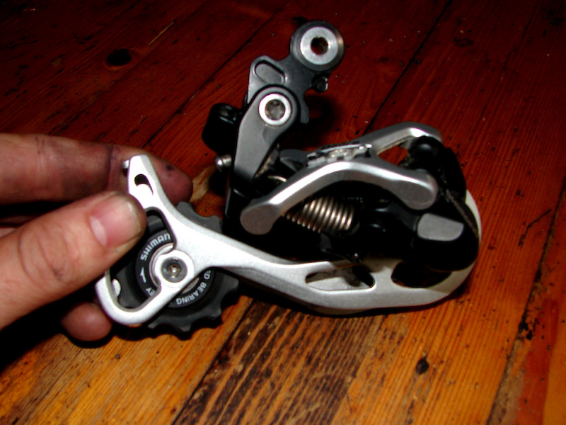 AS NEW XT M772 Shadow Rear Derailleur Medium Cage For Sale