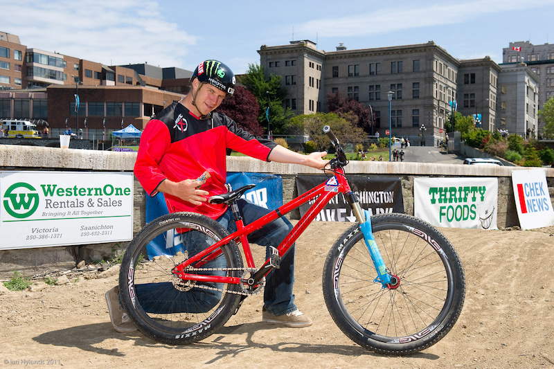 2011 Dirt Jump bikes at Jump Ship - Pinkbike