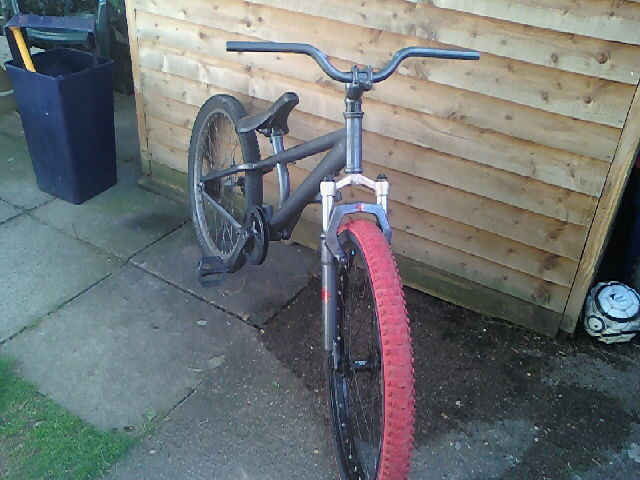 2008 Giant Acid £15 (Post = £25 ) For Sale