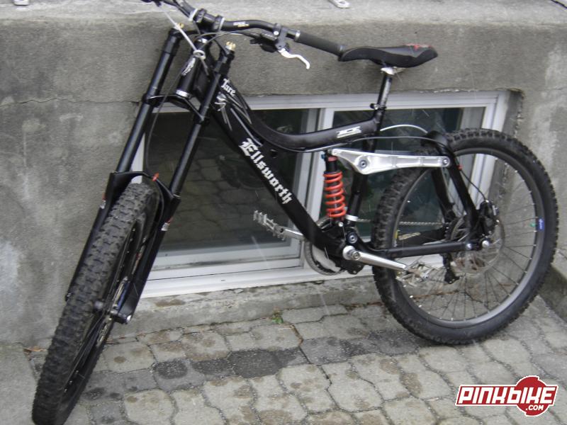 2005 ellsworth dare For Sale