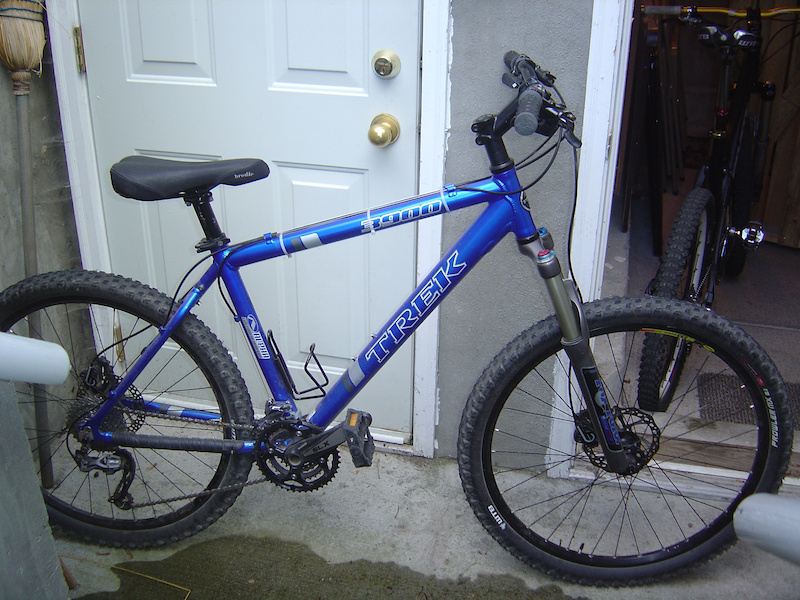 2010 Trek 3900 18" Medium - Fully upgraded For Sale