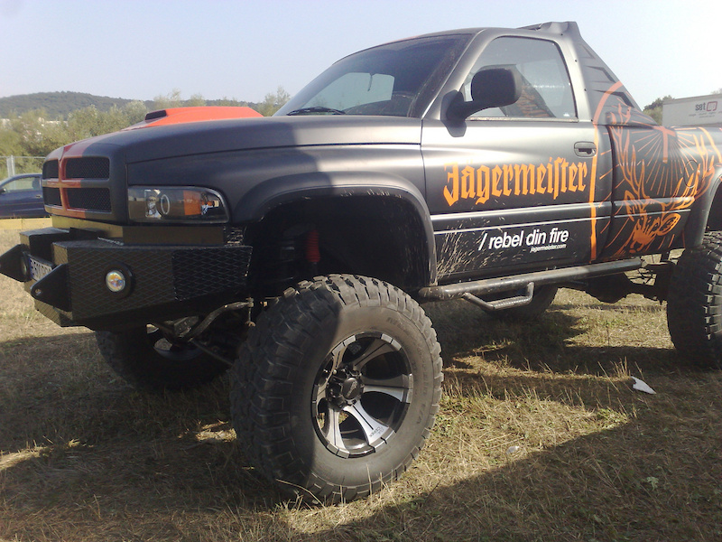 Jagermeister Dodge at Peninsula Festival 2011 Targu Mures in Târgu ...