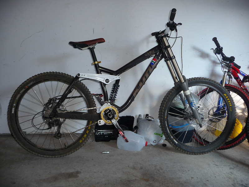 2010 Kona Stinky w FOX 40, XL For Sale