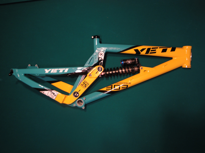 2011 PRICE DROP!! Yeti 303 25th Anniversary For Sale