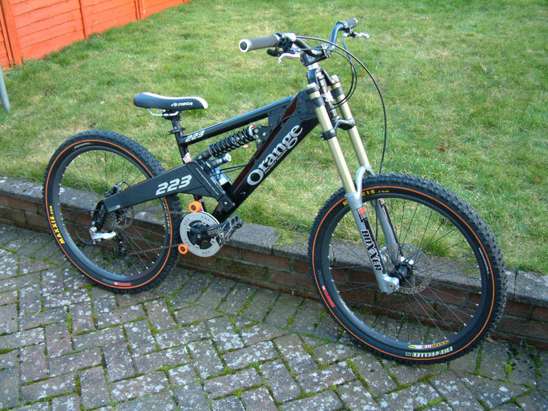 Orange 223, 15" Black, New PRICE DROP For Sale