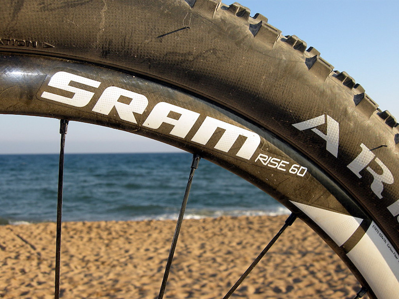 SRAM Launches Rise Wheelsets - Carbon Fiber 60 and Aluminum 40 - Pinkbike