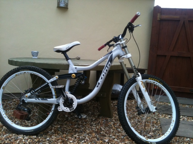 2012 kona operator dh supreme medium frame For Sale