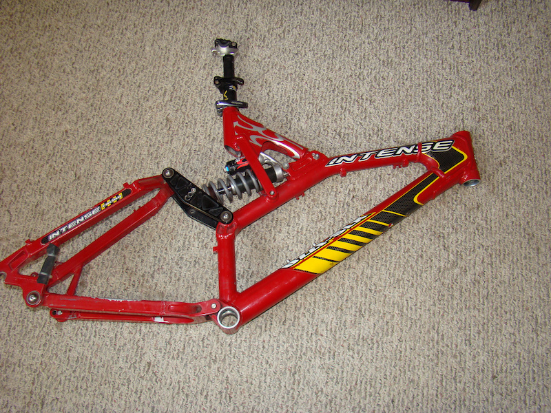 Intense Uzzi SLX frame - medium For Sale