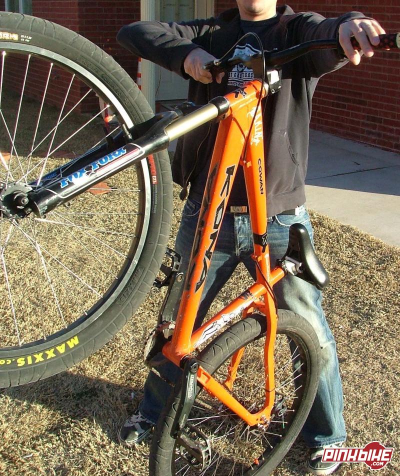 2004 Kona Cowan , 16.5, orange, 450 OBO For Sale