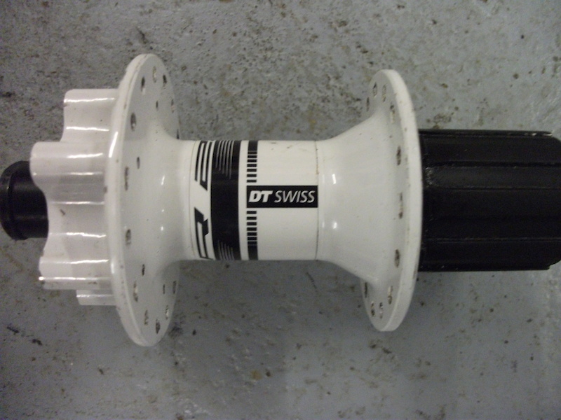 DT Swiss XR25 Freeride DH DJ rear hub!! PRICE DROP! For Sale