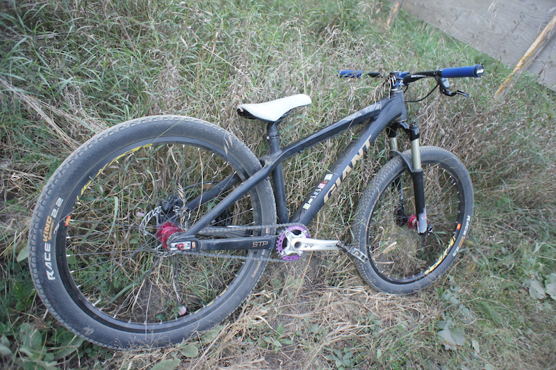 2011 Giant STP - Black/ gold For Sale