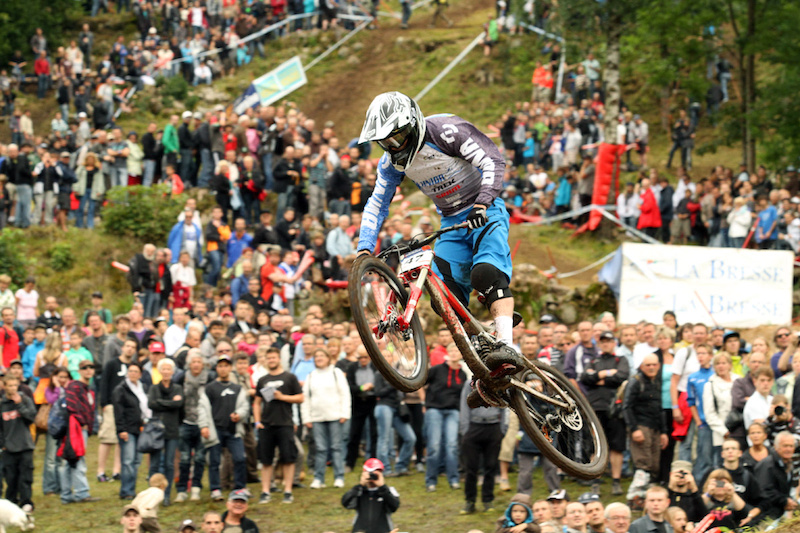 Jess Stone joins Harry Heath on Unior Tools Team - Pinkbike
