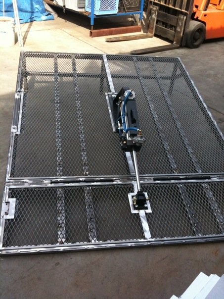 2 Man Starting Gate with Ram and Box For Sale