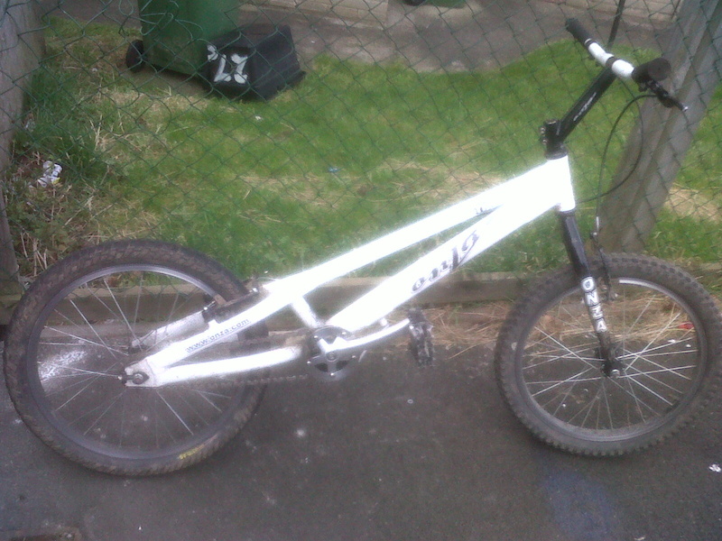2009 trails bike! quick sell!! selling my ONZA RIP trails bike! For Sale