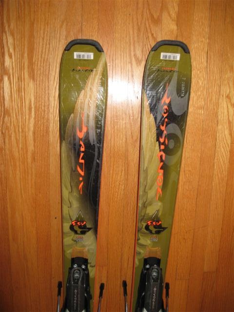 Rossi B83 (176 cm) w/Axial 2 Bindings For Sale