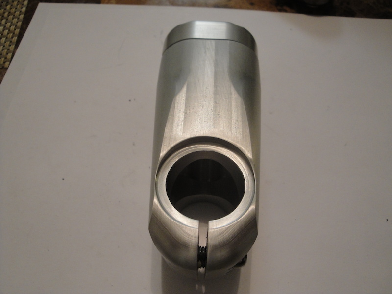 Kore Elite B-52 Stem 1-1/8 75mm 7 degree rise 25.4 For Sale Kore Elite B-52 Stem 1-1/8 75mm 7 degree rise 25.4 For Sale