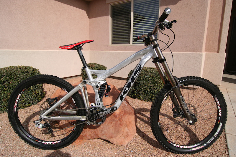 2012 KHS DH300 DH race ready bike For Sale