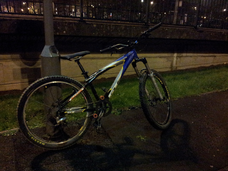 GT Brian Lopes Signature 4X frame For Sale