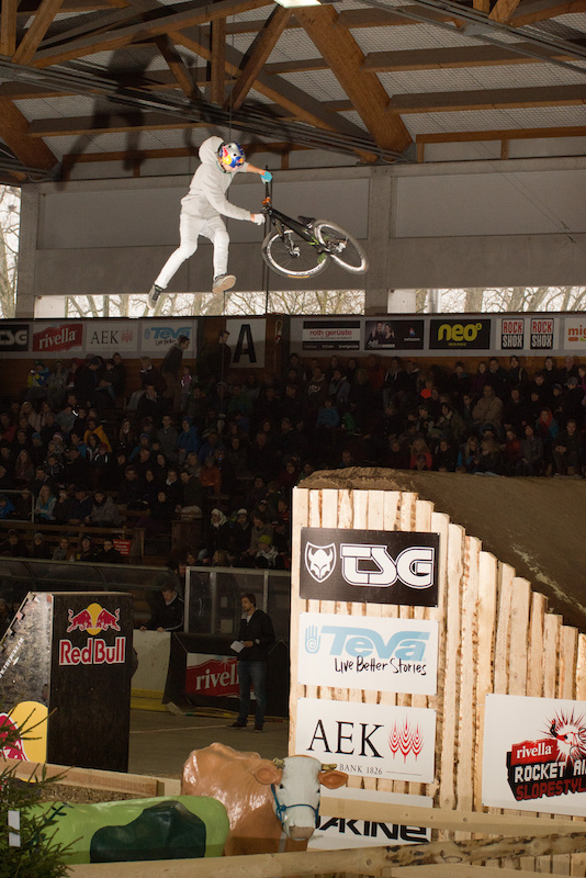 Martin Söderström wins Rocket Air Slopestyle 2012 - Pinkbike