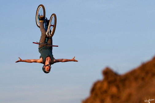 Sam Pilgrim - How To #10 - Flip No Handers - Pinkbike