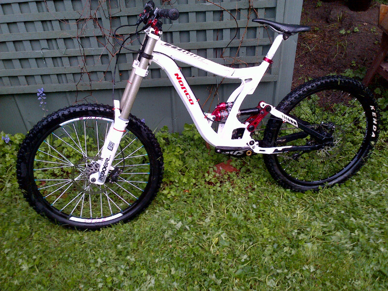 2010 Norco DH,New Saint Cranks, boxxer team,XO shifte For Sale