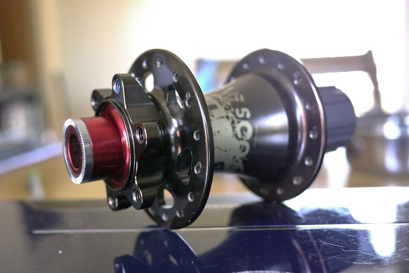 Formula DHL-135 135x12 rear hub with Red Annodyzing For Sale