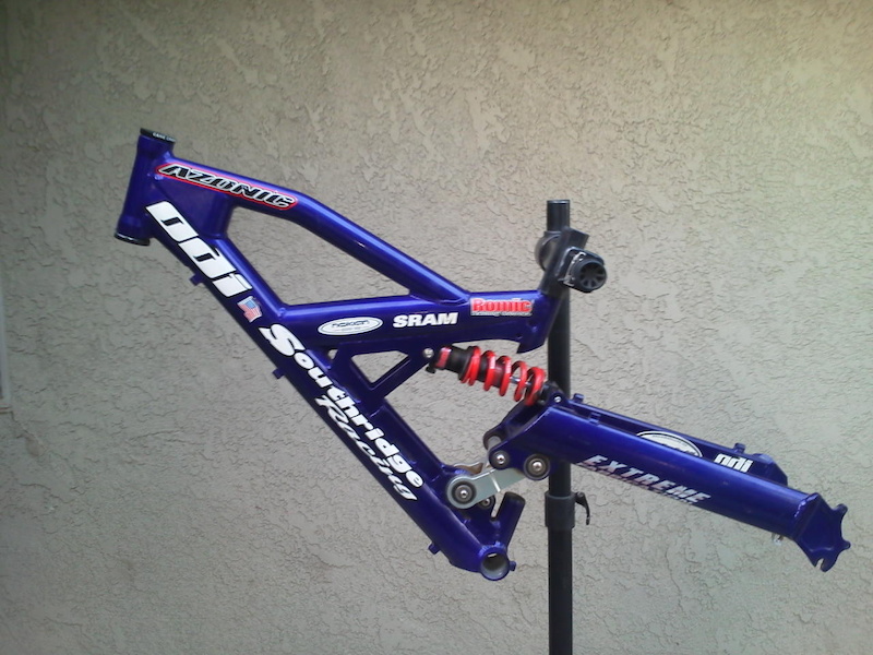 2003 khs dh frame medium For Sale
