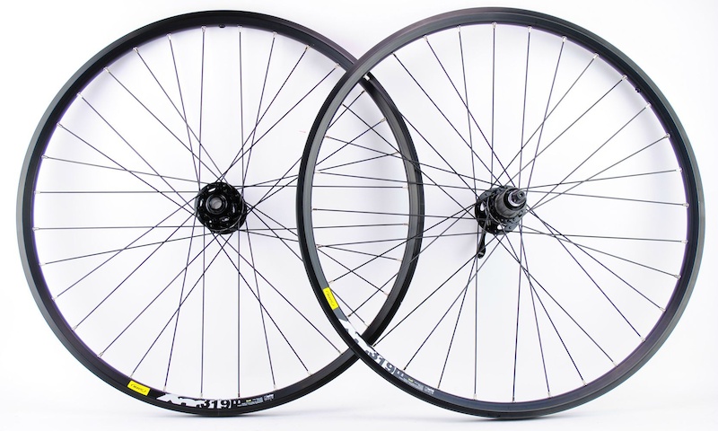 Sram X9 10mm x 135mm q/r Rear / 15mm Front Mavic XM 319 6-bo For Sale