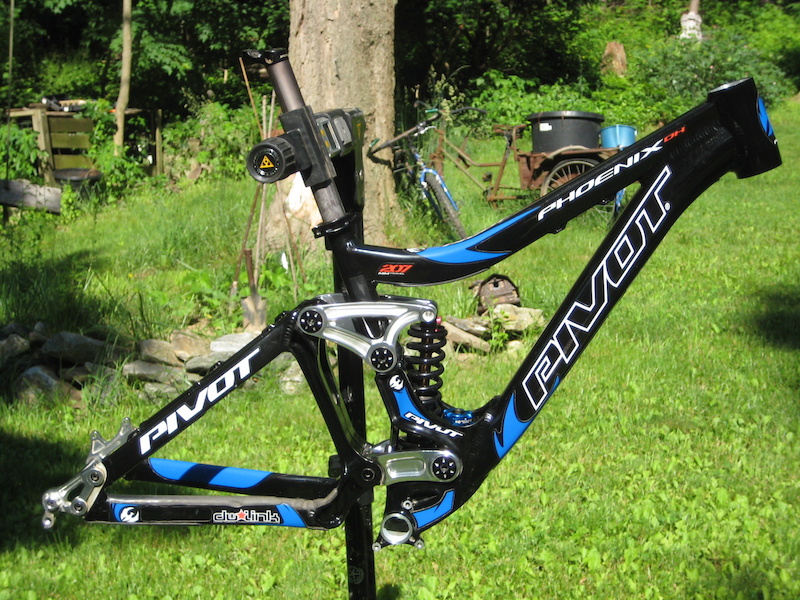 2012 Pivot Phoenix DH Frameset LIKE NEW RIDDEN 5X!!! For Sale