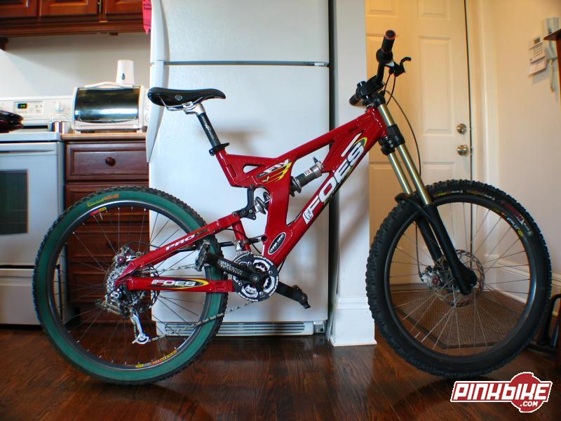 2004 red FOES FLY (medium) w/ Curnutt Ti shock + extras For Sale