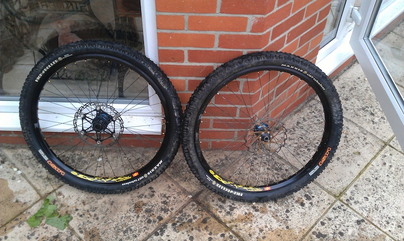 Ex 823 laced to hope pro2 + Free Tyres For Sale