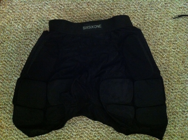 hip/tailbone protector For Sale