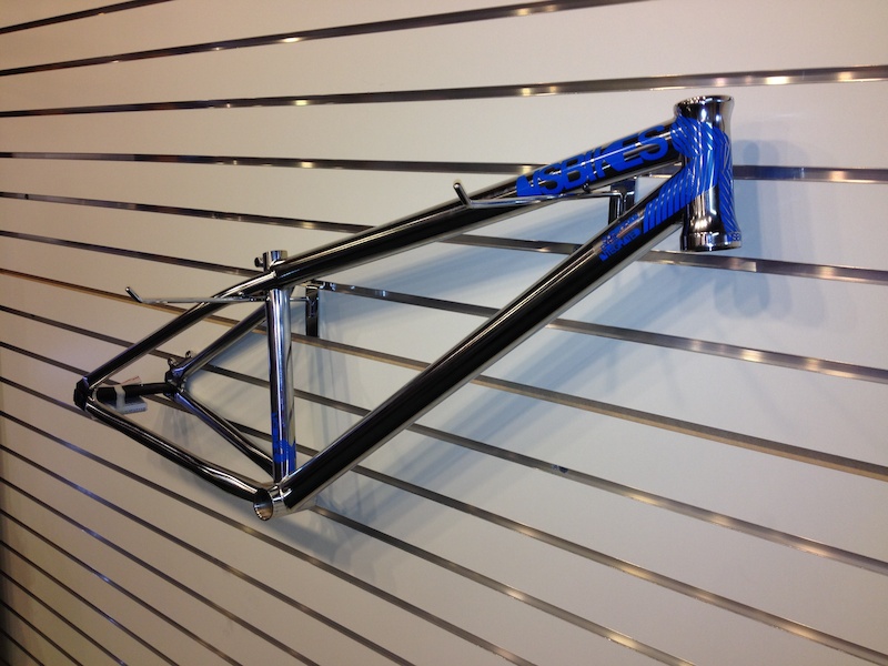 NS Suburban Frame For Sale