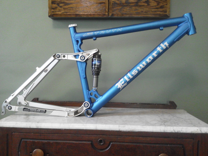 2002 18" Ellsworth Truth Frame For Sale